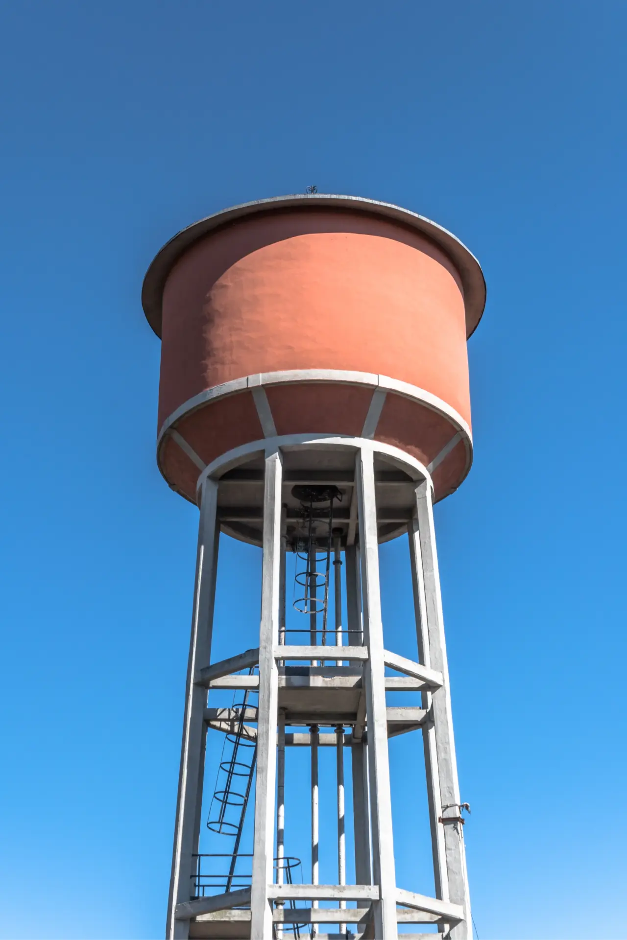 Essential Industrial Water Tank Maintenance Services: Ensuring ...